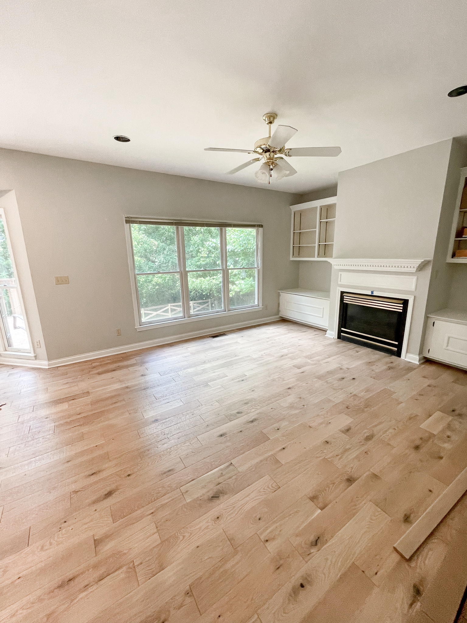 The hardwood floors are DONE! - Liz Pacini